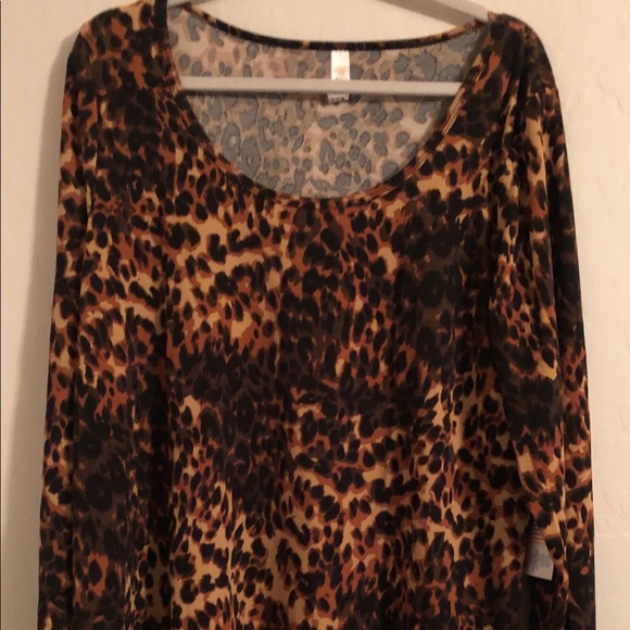 LuLaRoe | Tops | Lularoe Lynnae | Poshmark
